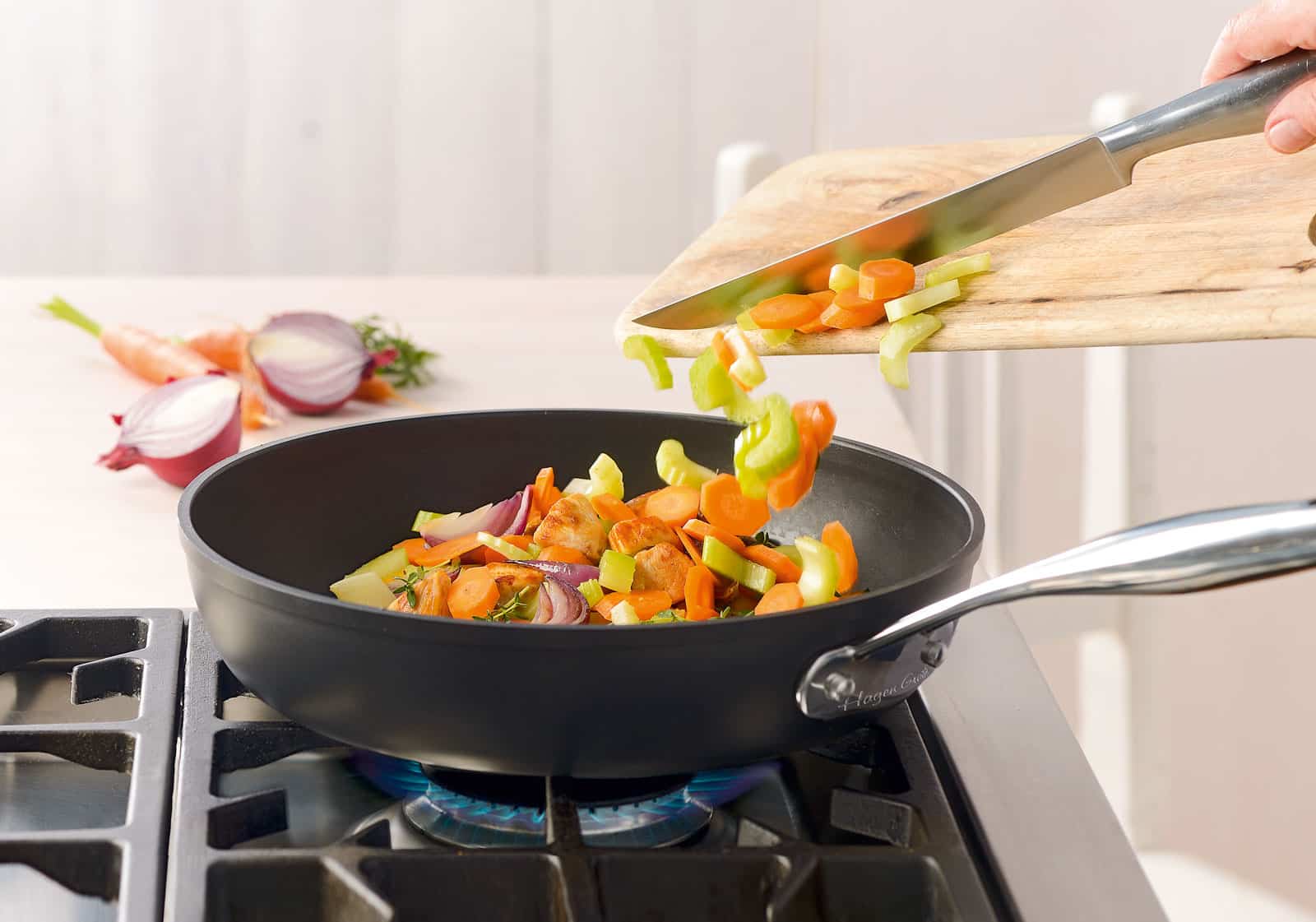 Finden Sie die perfekte Pfanne zum Braten, Kochen und Grillen ...